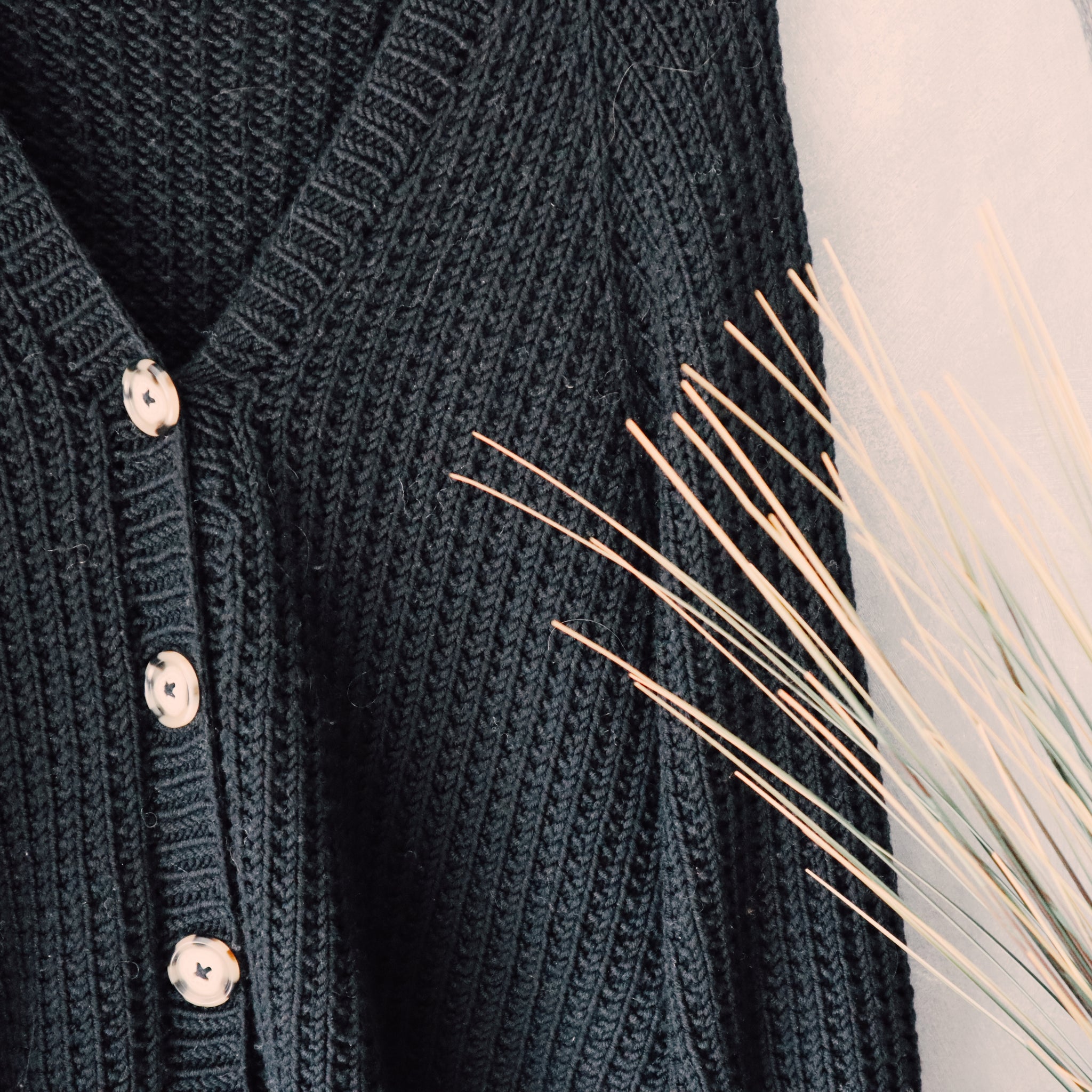 Glut Cardigan – Stroff Knitting